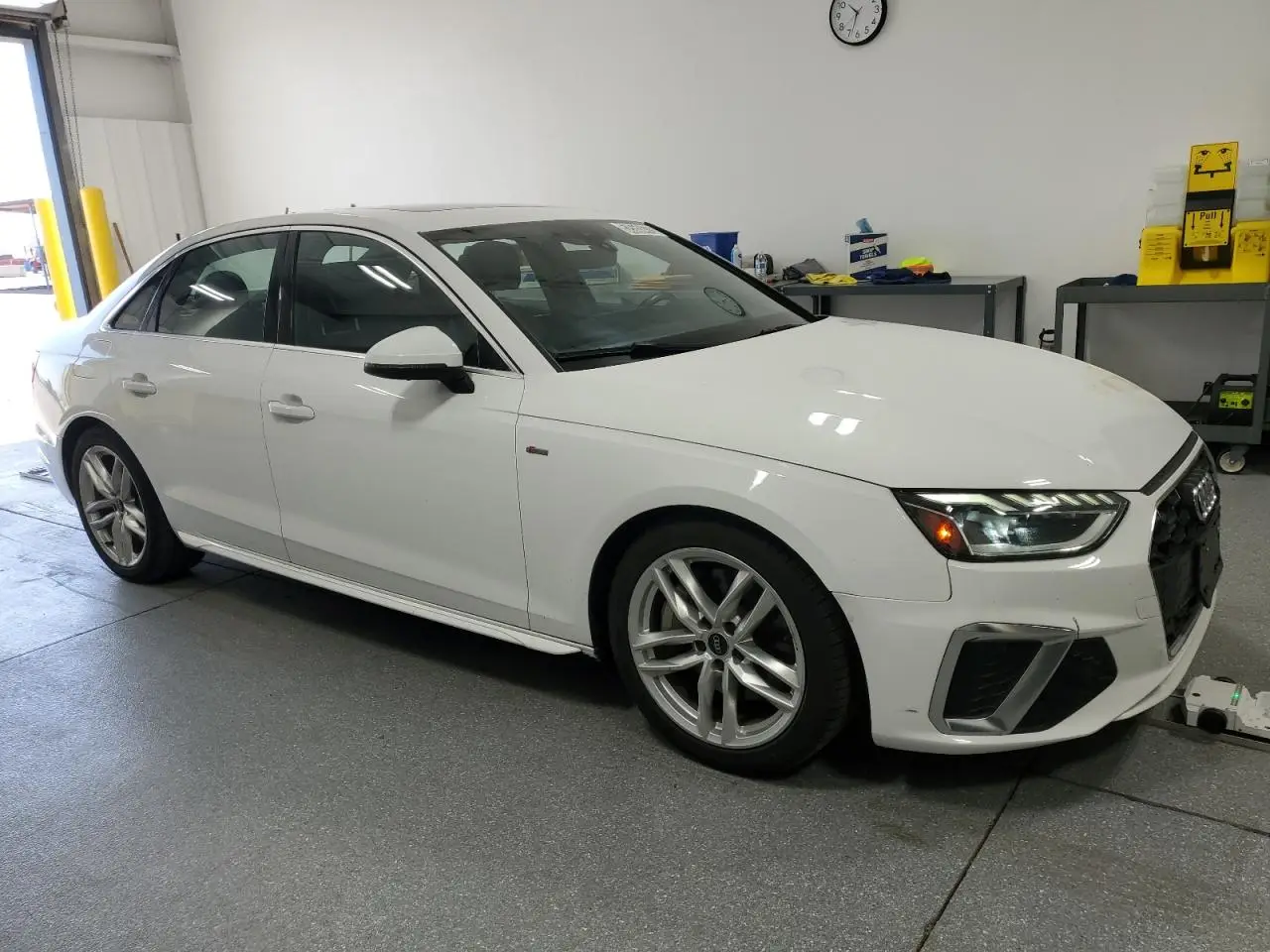 VIN: WAUEAAF41NN014869 | AUDI A4 2022 car history - Stat.vin